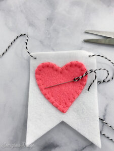 DIY Heart Banner for Valentine's Day - Semigloss Design