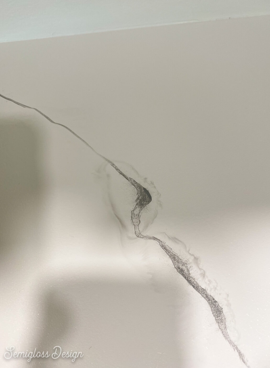 How to Paint a Countertop to Look Like Marble: Budget Countertop Redo