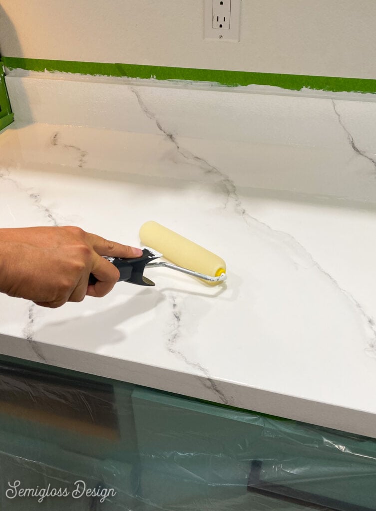 How to Paint a Countertop to Look Like Marble: Budget Countertop Redo