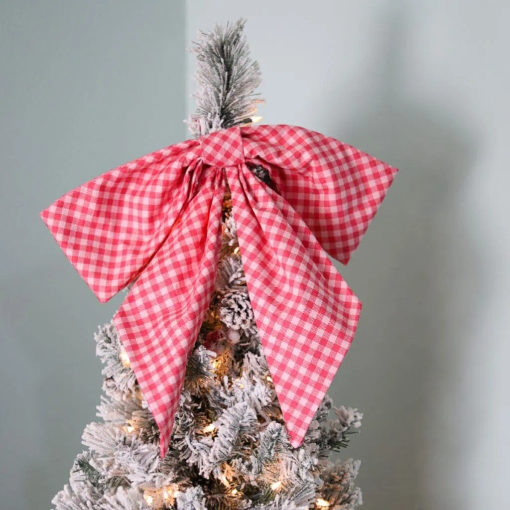 DIY Giant Bow Tree Topper - Semigloss Design